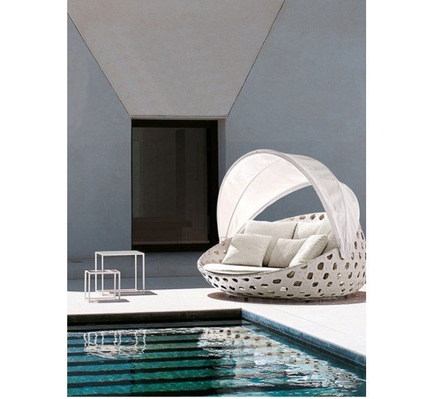 QUALITY POLY RATTAN ROUND SUNBED FLAT FIBER